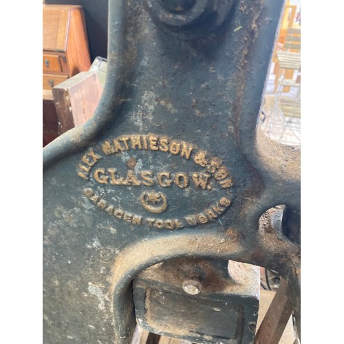 Selling with Thompsons Auctioneers