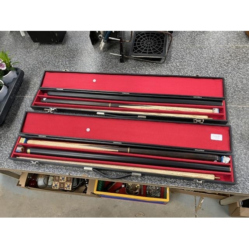 2 cased Pro One snooker cues with chalks