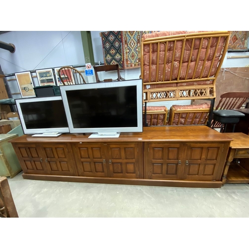 Selling with Thompsons Auctioneers