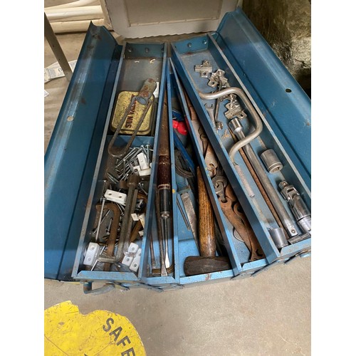 Selling with Thompsons Auctioneers