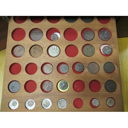 Collection in wooden coin case (H16cm x W29cm x D30cm (key present ...