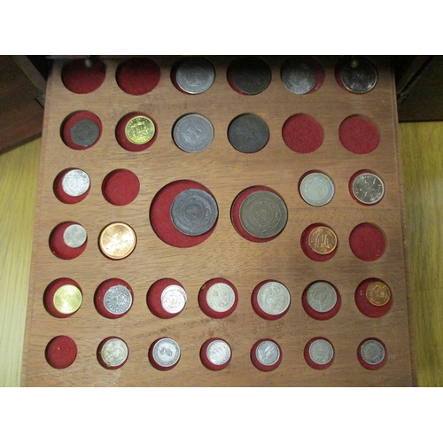 Collection in wooden coin case (H16cm x W29cm x D30cm (key present ...