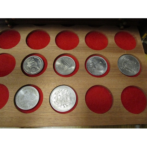 Collection in wooden coin case (H16cm x W29cm x D30cm (key present ...