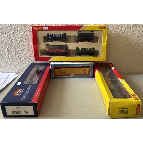 OO gauge collection of locomotives, coaches and wagons, generally ...