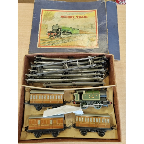 Hornby. Range of sets, generally mint in mostly excellent boxes, appear ...