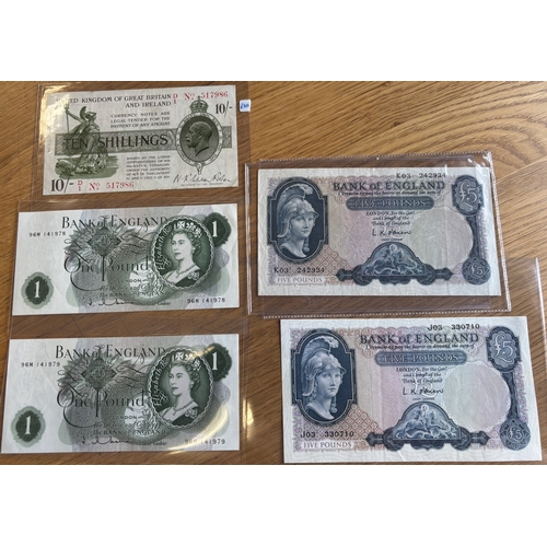 Range of notes in plastic sleeves, generally very fine, including ...