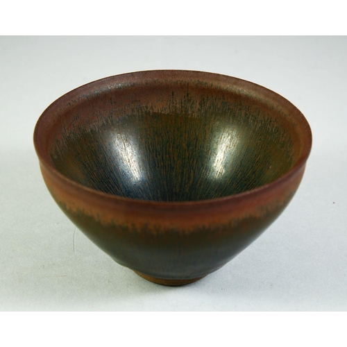 A CHINESE HARE'S FUR POTTERY BOWL, 12cm diameter.