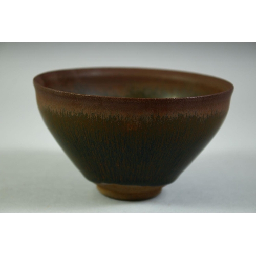 A CHINESE HARE'S FUR POTTERY BOWL, 12cm diameter.