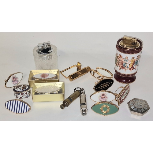 Mixed small collectables to include a number of ladies Stratton ...
