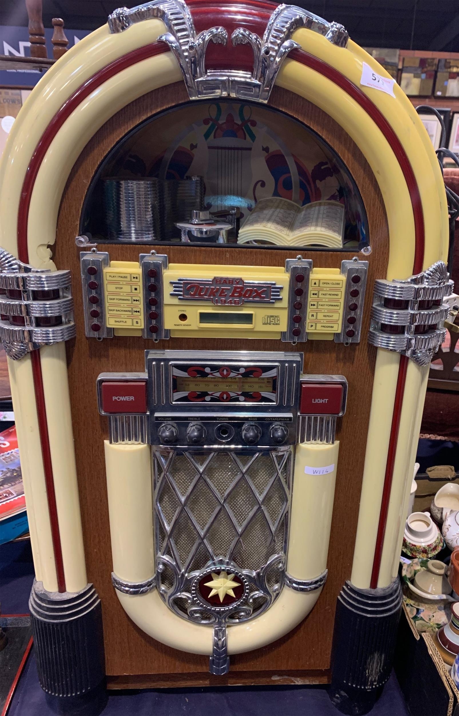 CD DISC PLAYER IN STYLE OF JUKE BOX AF