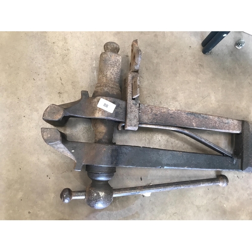 LARGE LEG VICE