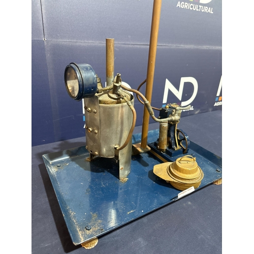 SCRATCH BUILT TRACTION ENGINE