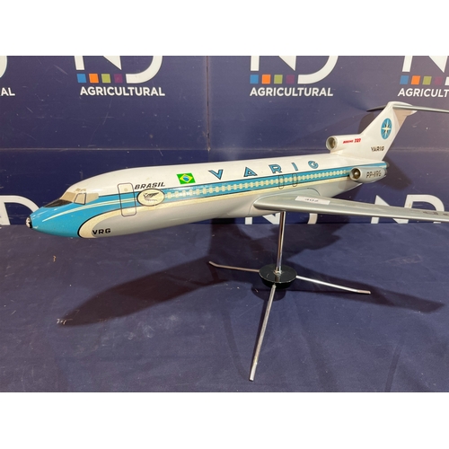 BOEING 727 MODEL PLANE