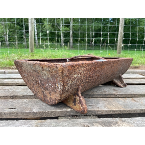 CAST IRON TROUGH