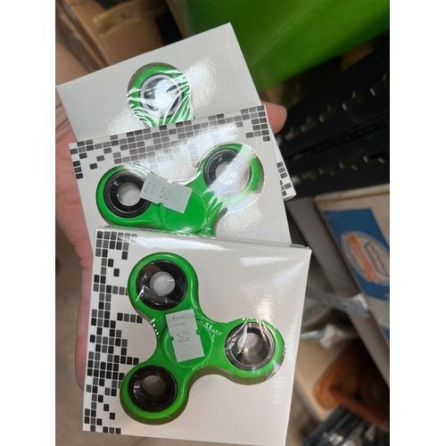 FIDGET SPINNERS