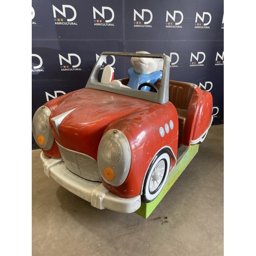 STUART LITTLE RIDE ON TOY CAR
