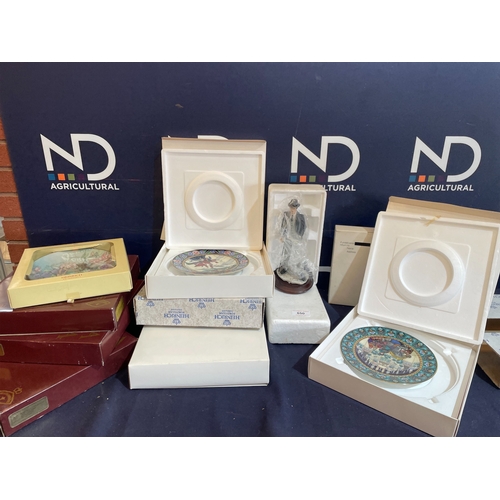 BOXED HEINRICH PLATES