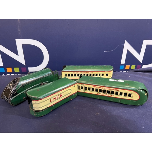 TIN PLATE PULLMAN STREAMLINE CLOCKWORK TRAIN