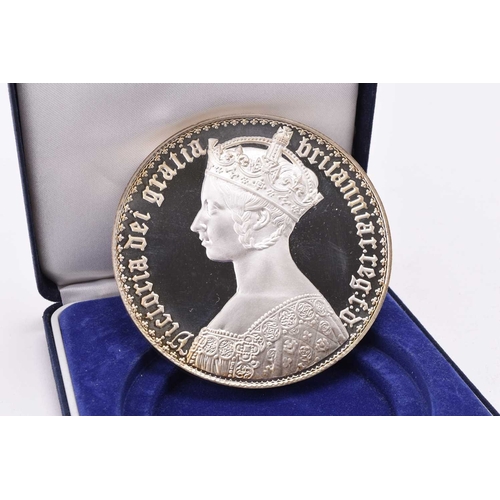 Victoria "Pattern" "Gothic" crown - restrike, diam: 85mm, edge: 8mm ...