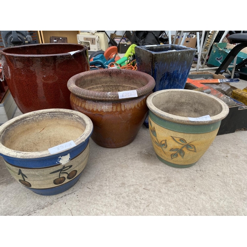 FIVE ASSORTED GLAZED CERAMIC GARDEN POTS