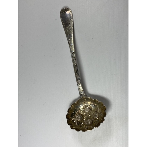 A WILLIAM IV SILVER BERRY SPOON, DATES TO LONDON, 1836, MAKER MARY ...