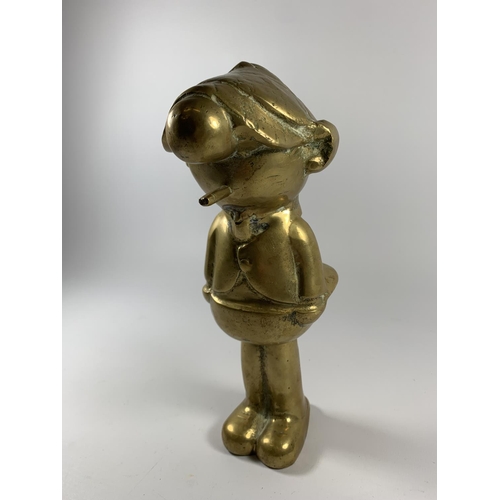 A VERY HEAVY BRASS FIGURE OF ANDY CAPP HEIGHT 23CM