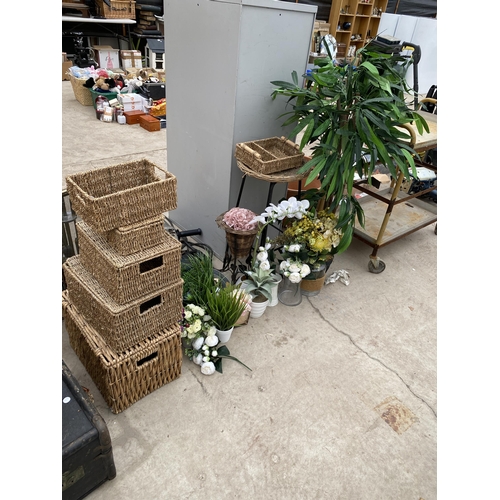 A LARGE ASSORTMENT OF FLORIST ITEMS TO INCLUDE WICKER BASKETS, PLANT ...