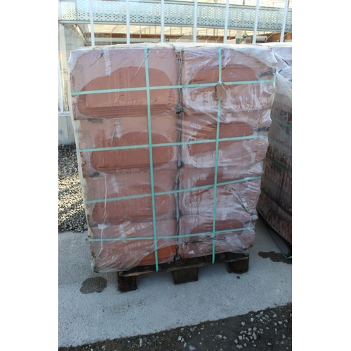 PALLET OF CREST CLAY ROOFING TILES G10 NATURAL RED CLAY APPROX. 230 ...