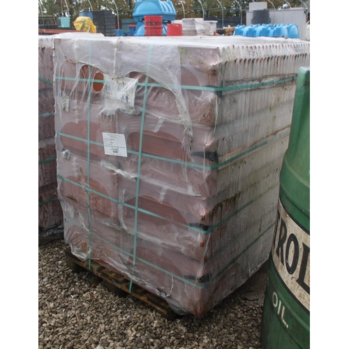 PALLET OF CREST CLAY ROOFING TILES G10 NATURAL RED CLAY APPROX. 230 ...
