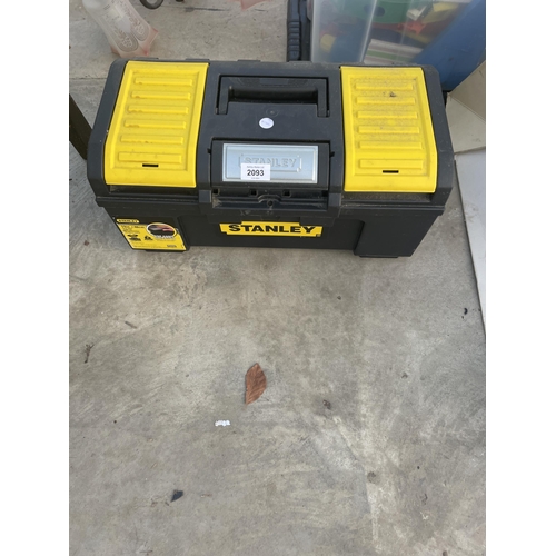 A PLASTIC STANLEY TOOL BOX CONTAINING AN ASSORTMENT OF TOOLS TO INCLUDE ...