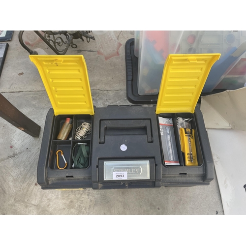 A PLASTIC STANLEY TOOL BOX CONTAINING AN ASSORTMENT OF TOOLS TO INCLUDE ...