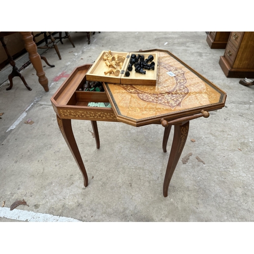 AN ITALIAN STYLE INLAID CHESS TABLE WITH REMOVABLE TOP ENCLOSING CHESS ...