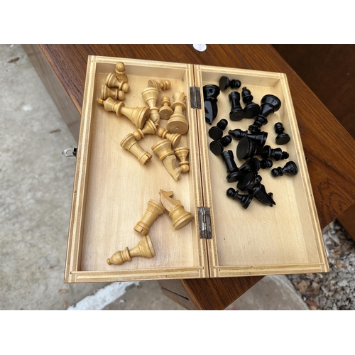 AN ITALIAN STYLE INLAID CHESS TABLE WITH REMOVABLE TOP ENCLOSING CHESS ...