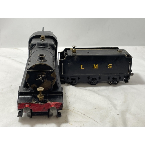 A SCRATCH BUILT LIVE STEAM 30 MM GAUGE 2-8-0 MODEL RAILWAY LOCOMOTIVE ...