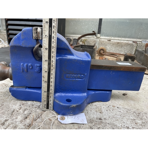 A RECORD NO.5 BENCH VICE