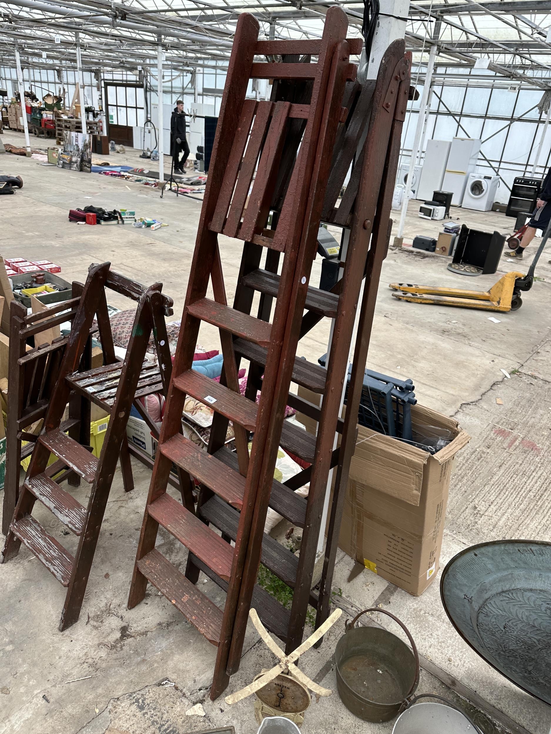 A VINTAGE WOODEN SIX RUNG STEP LADDER AND A VINTAGE WOODEN 5 RUNG STEP ...