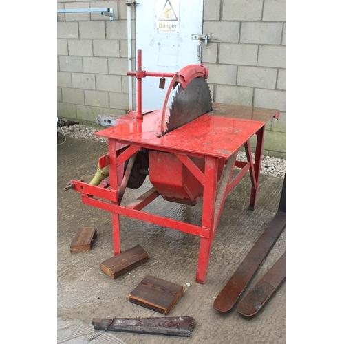 PTO DRIVEN SAW BENCH NO VAT