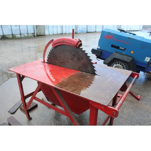 PTO DRIVEN SAW BENCH NO VAT