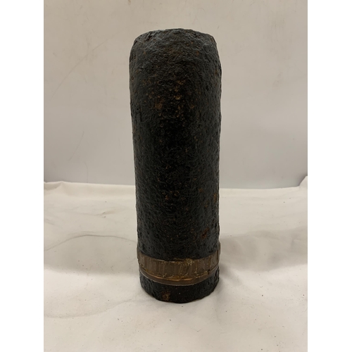 WW1 BRITISH 18 POUNDER SHRAPNEL SHELL CASE - APPROXIMATELY 24CM HIGH
