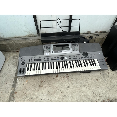 A TECHNICS SX-KN6000 ELECTRIC KEYBOARD