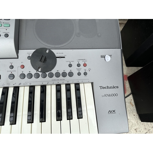 A TECHNICS SX-KN6000 ELECTRIC KEYBOARD