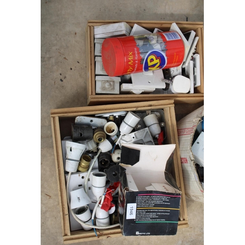AN ASSORTMENT OF ELECTRICAL SUNDRIES TO INCLUDE LIGHT BULB HOLDERS ...