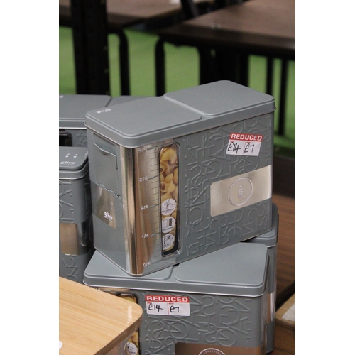 A QUANTITY OF 5FIVE SIMPLY SMART STORAGE CONTAINERS AND STORAGE TINS