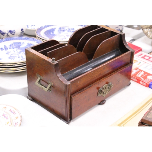 A CAMPAIGN STYLE VINTAGE OAK DESK TIDY WITH A LETTER RACK TO THE TOP ...