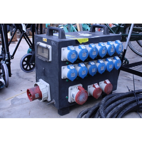 A INDUSTRIAL MULTI PORT JUNCTION BOX COMPLETE WITH ARMOURD CABLE ...