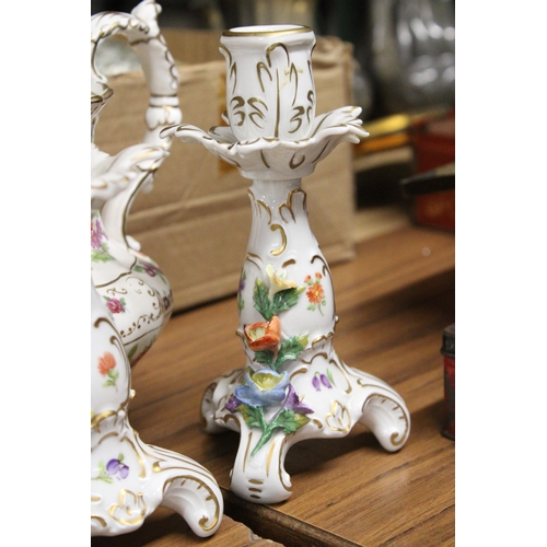 A PAIR OF VINTAGE DRESDEN CANDLESTICKS PLUS A DRESDEN 'SPRAYS' JUG