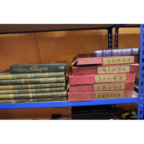 A LARGE COLLECTION OF BOOKS AND BOOKLETS