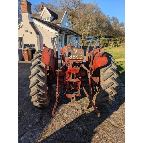 A NUFFIELD 10/60 TRACTOR ORIGINAL STARTS RUNS AND DRIVES WELL PTO AND ...