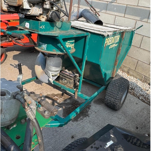 PREDATOR CUB PRO PADDOCK CLEANER USED UNTIL LAST YEAR WITH BRIGGS ...