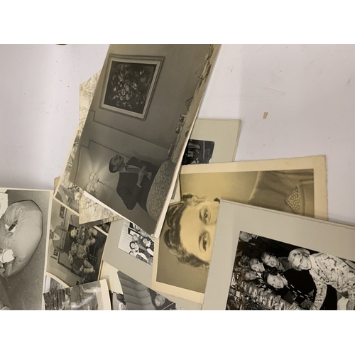 A COLLECTION OF 1930'S, GOLDERS GREEN LONDON PHOTOGRAPHS
